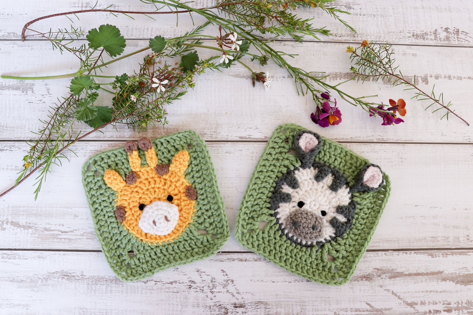 Crochet Giraffe Square Pattern // Giraffe Granny Square Motif ...