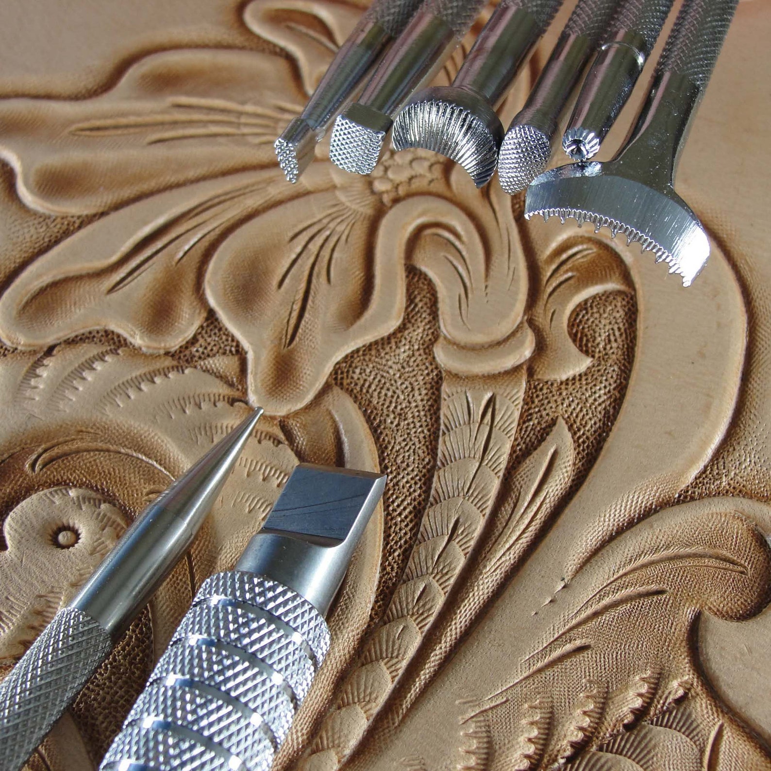 Basic Leather Stamping & Carving Set - 6 Leathercraft Stamping Tools, 1 ...