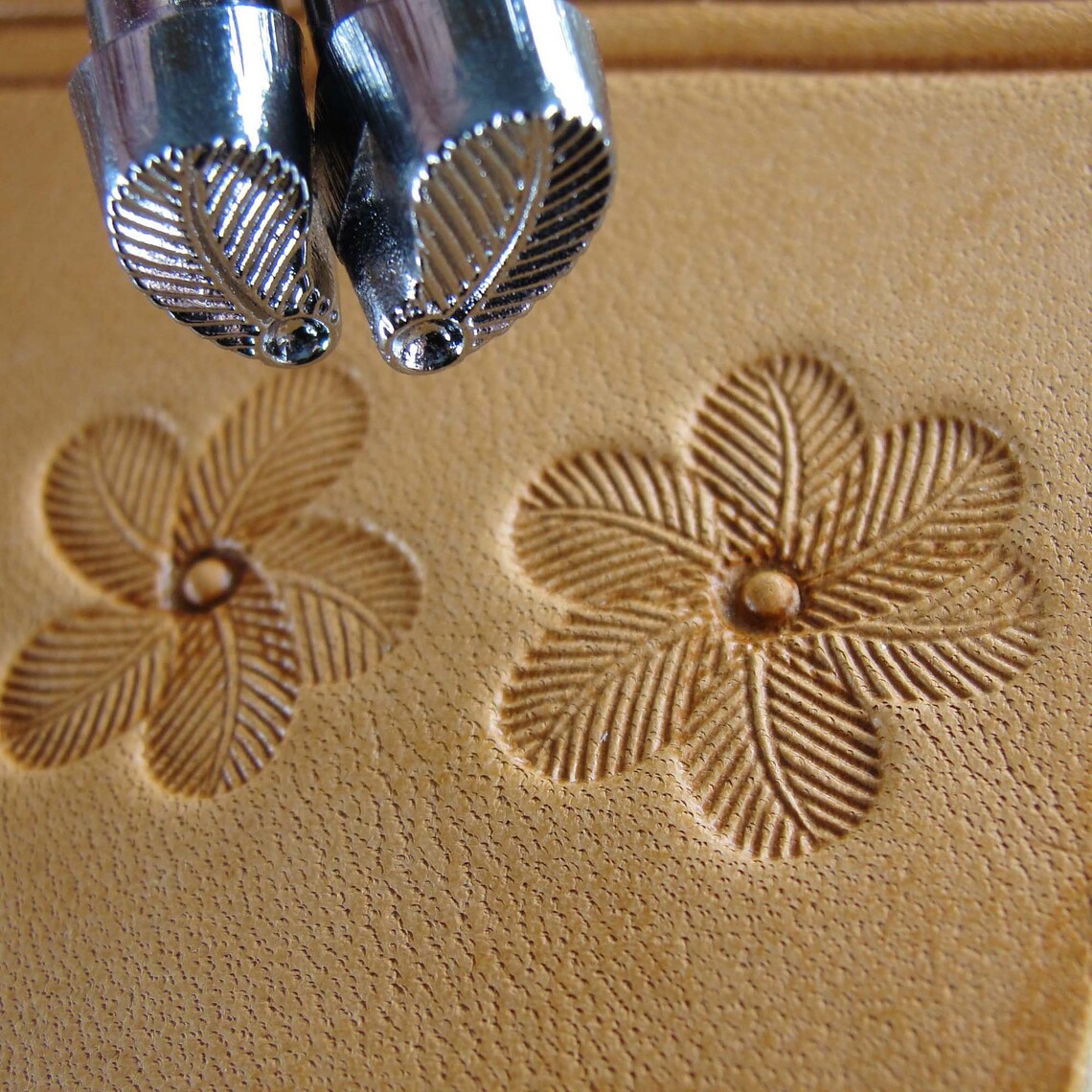 Japan Select - #O75/O76 Curved Sunburst Stamp Set (2 Leather Stamping ...
