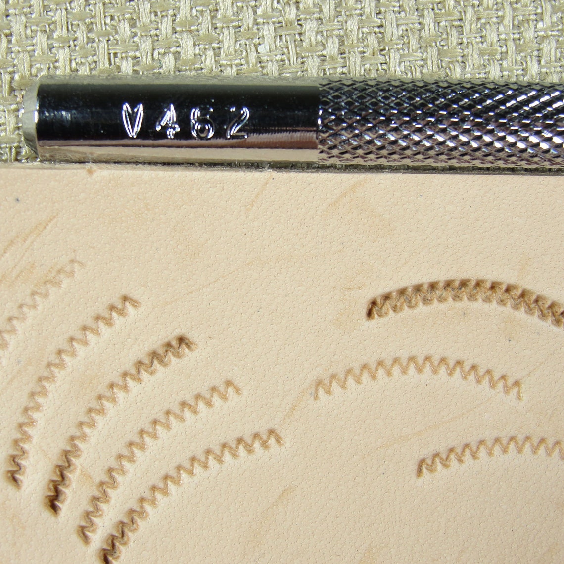 Japan Select V462 Sawtooth Veiner Stamp leather Stamping - Etsy