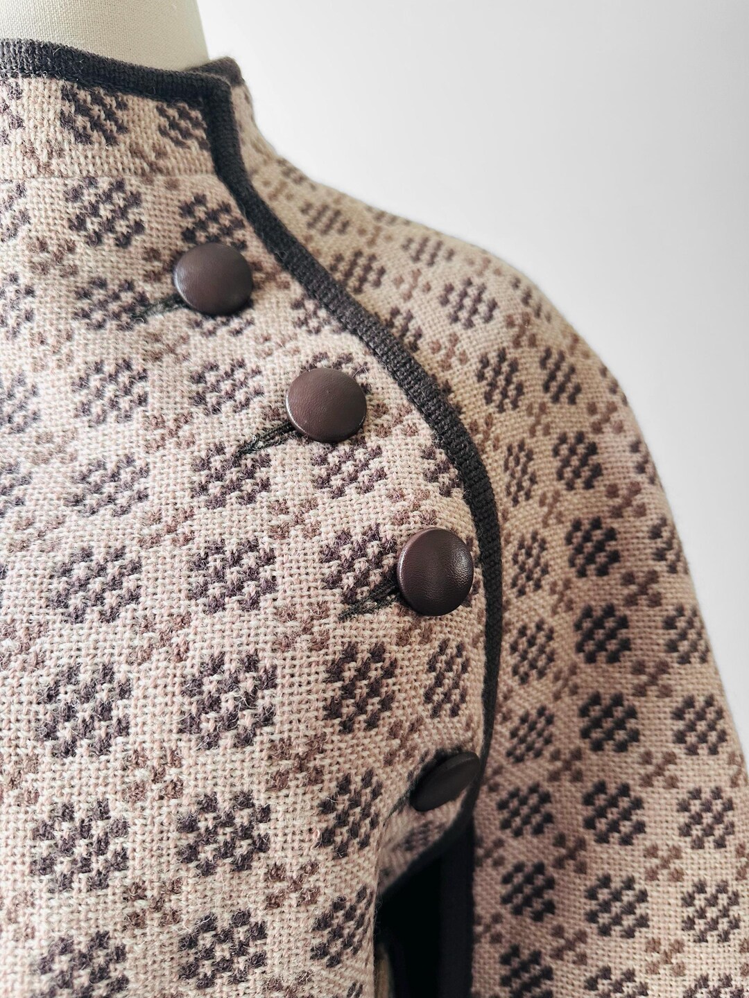 Vintage 1960s - 1970s Soft Taupe Trefriw Woollen Mills Welsh Deadstock ...