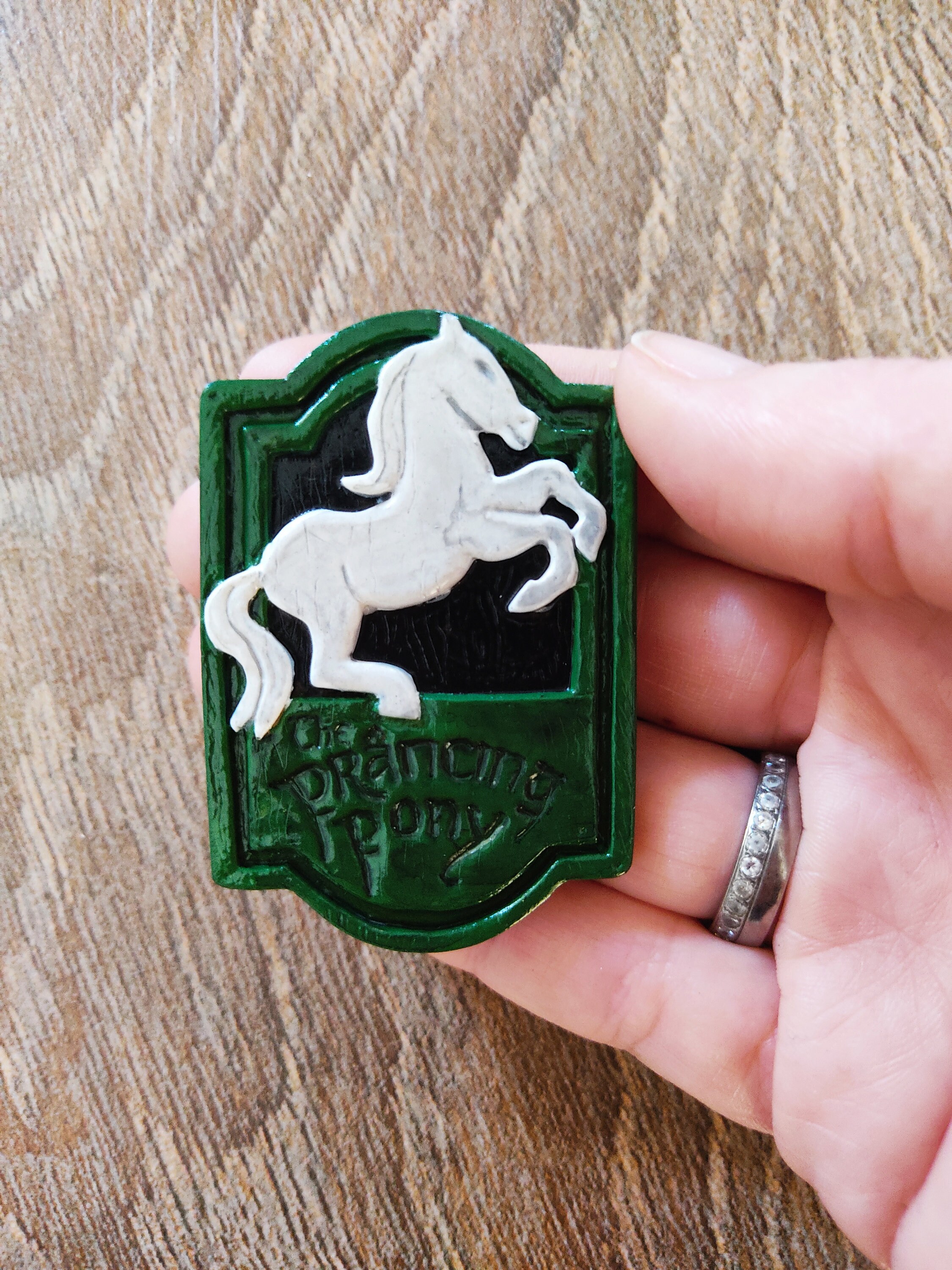 Bree Inn, White Horse Magnet Pin, Tolkiens, Horse Sign, Gift, Birthday ...