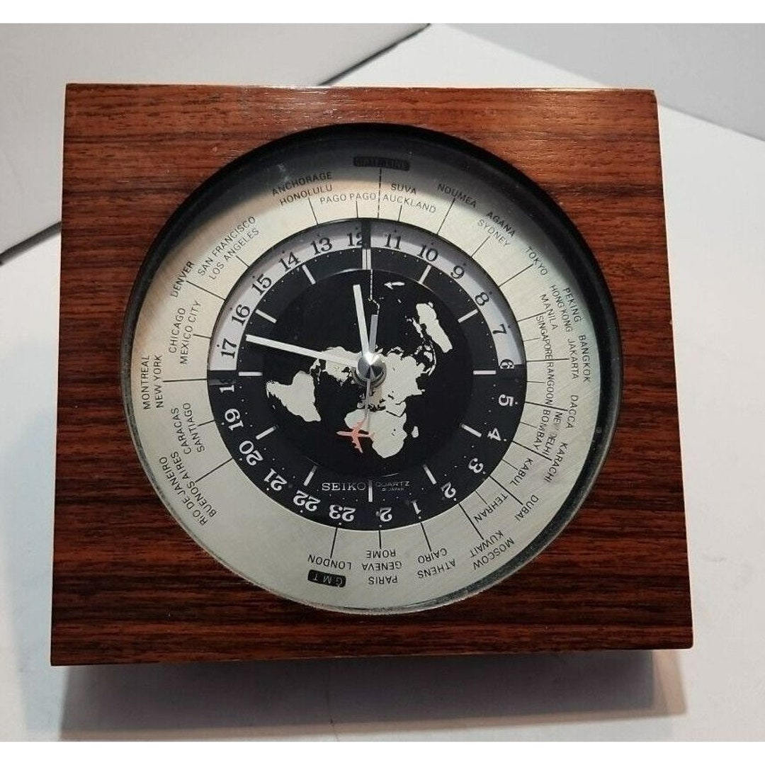 Seiko Quartz World Clock Time Red Airplane Vtg Working Desk Wood QZ877B ...