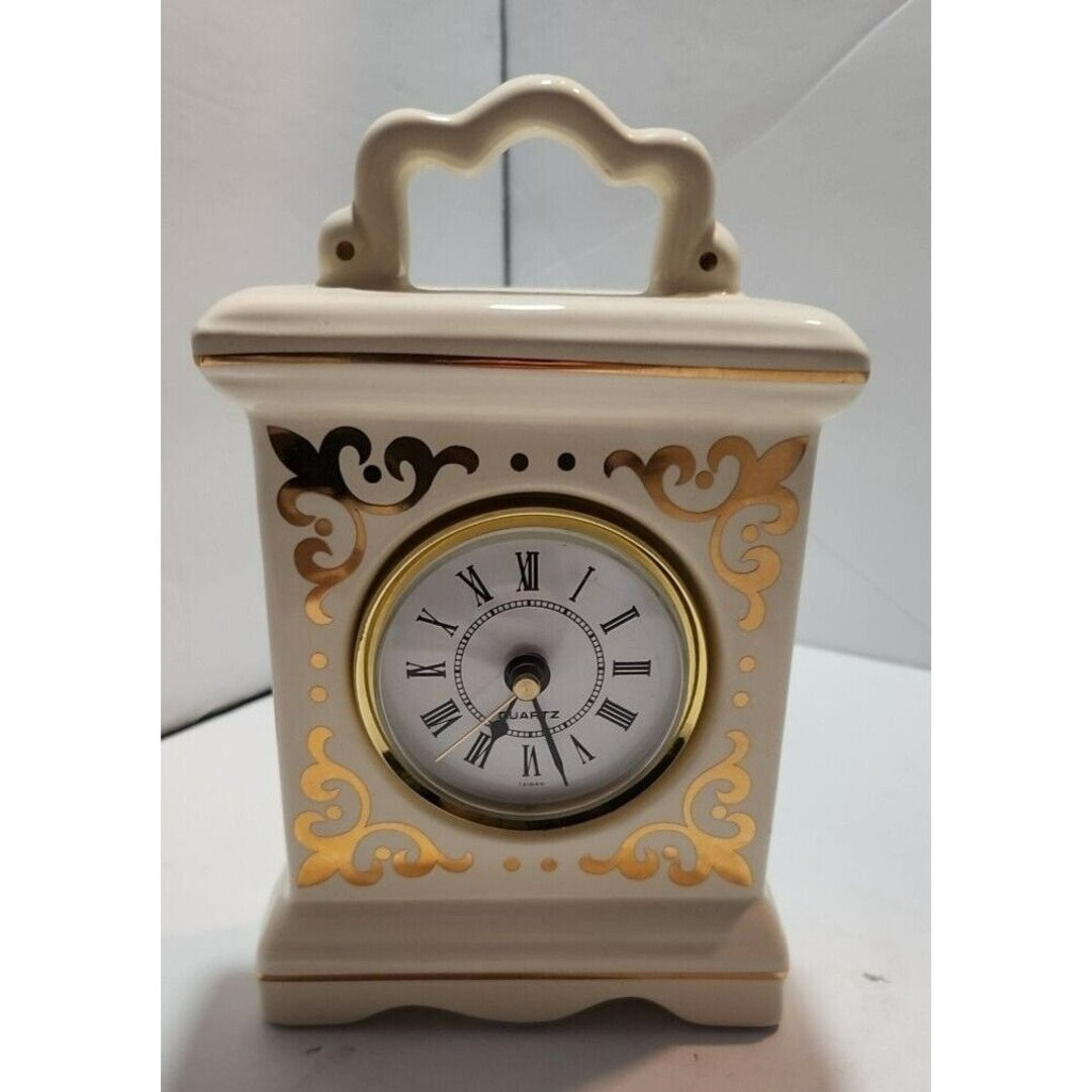 Vtg Retro Decorative Mantel/desk/carriage Quartz Clock Cream With Gold ...