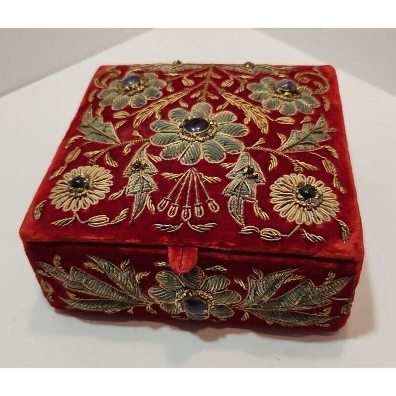 Traditional Jewelry Box - Etsy