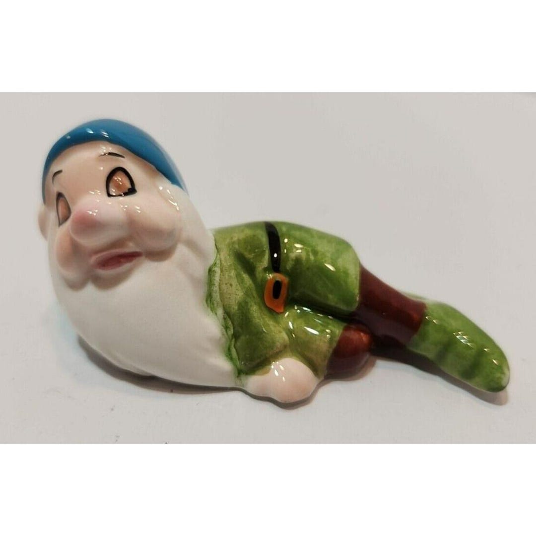 Vintage Disney Japan Snow White Seven Dwarves Dwarf Sleepy Ceramic ...