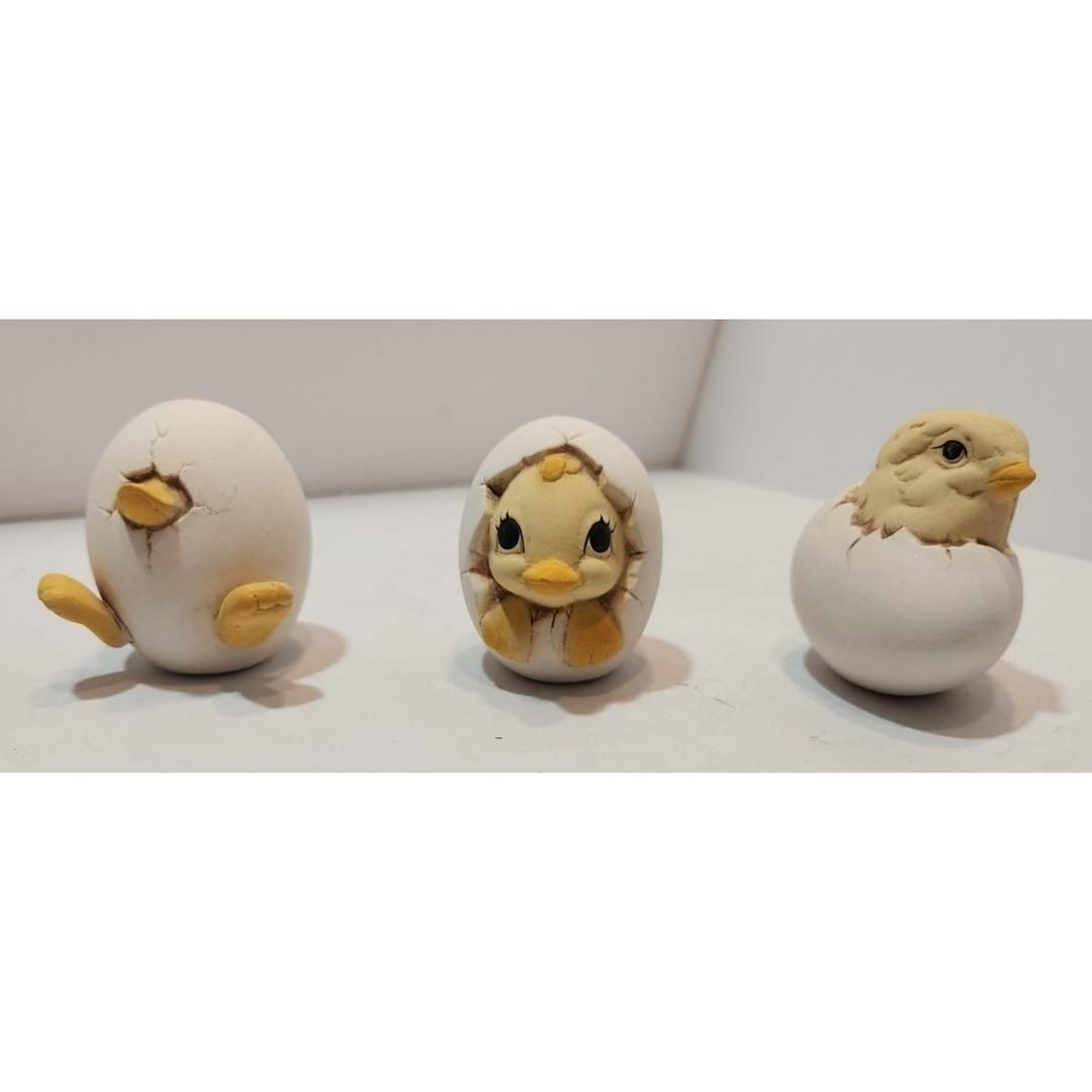 Vtg 3 Ceramic Chicks Hatching Out of Eggs in Different Stages White ...