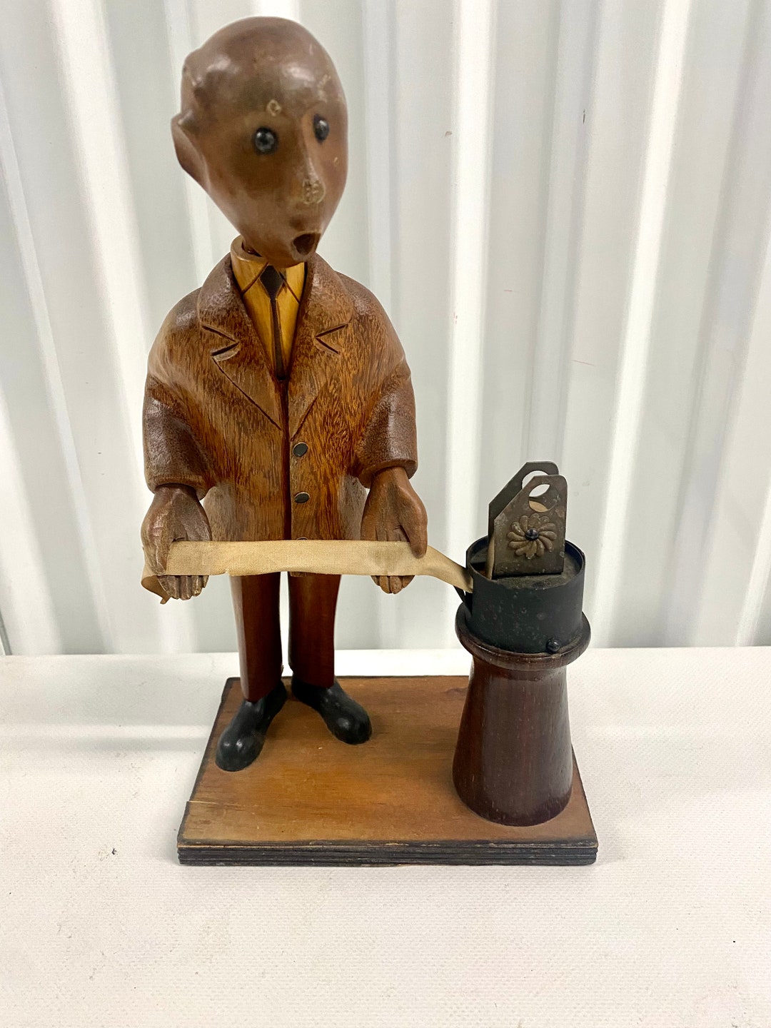 Vintage Wood Stockbroker Figurine by Romer of Italy Tickertape - Etsy ...