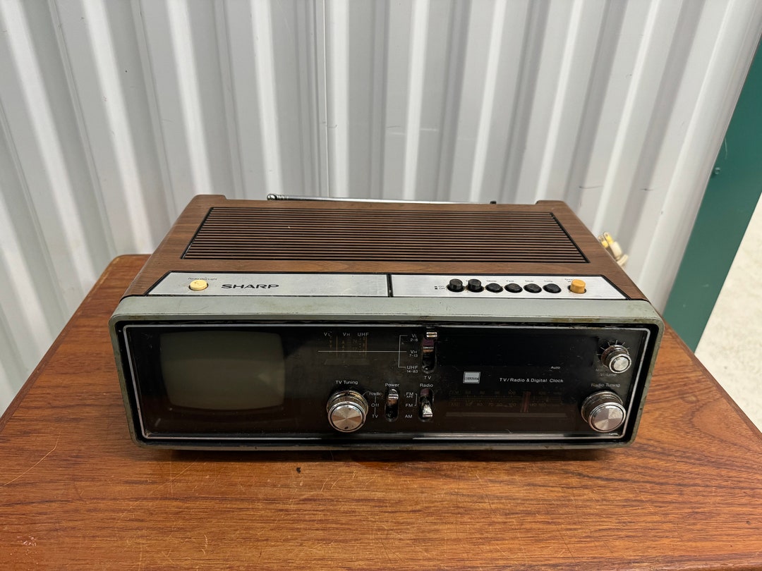 Vintage 1979 Sharp TV Radio Am/fm Mini 4 TV Digital Clock Model 3T-57A ...