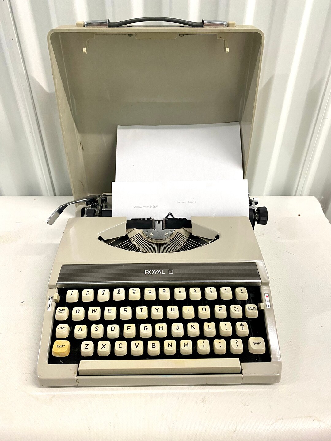 Vintage 1970s Royal Mercury Cream Colored Typewriter W/ Case - Etsy
