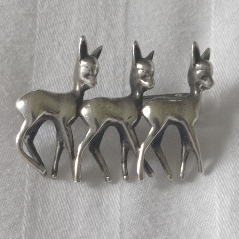 Deer Brooch - Etsy