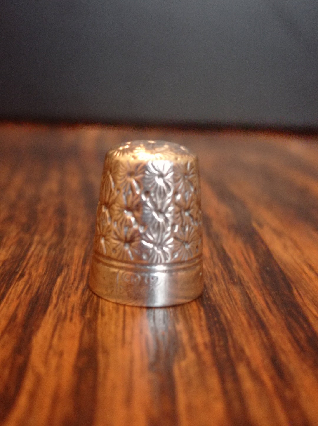 Vintage Charles Horner Dorcas Thimble Size 9 - Etsy