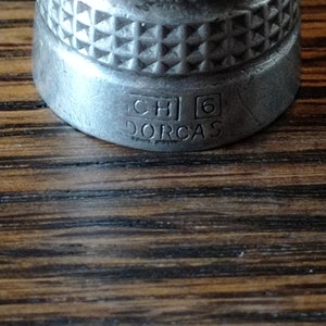 Vintage Charles Horner Dorcas Thimble Size 6 - Etsy