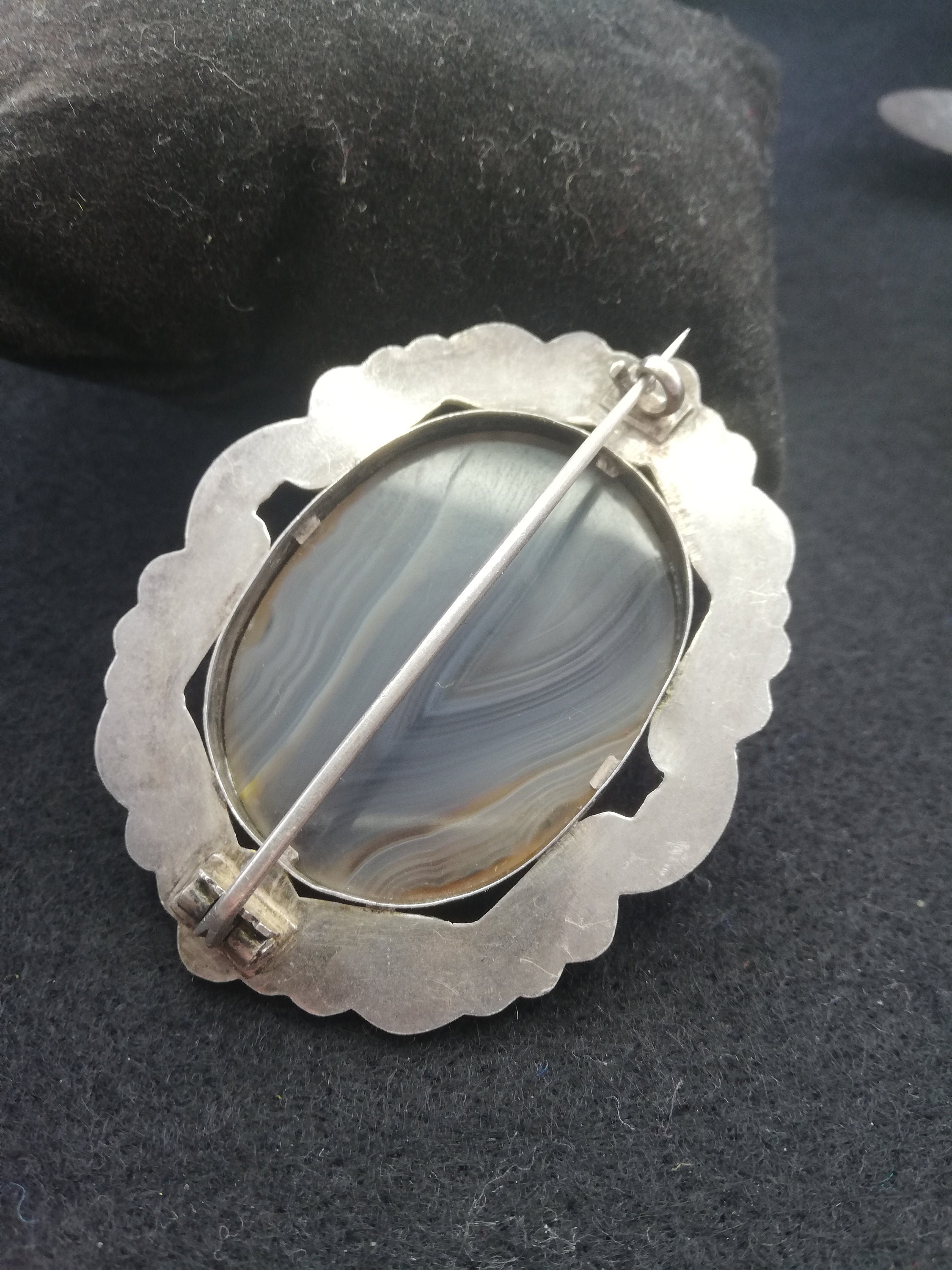 Statement Vintage Banded Agate Brooch in Unmarked White Metal Frame ...