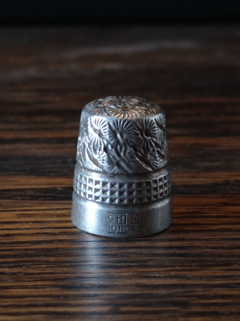 Vintage Charles Horner Dorcas Thimble Size 6 - Etsy