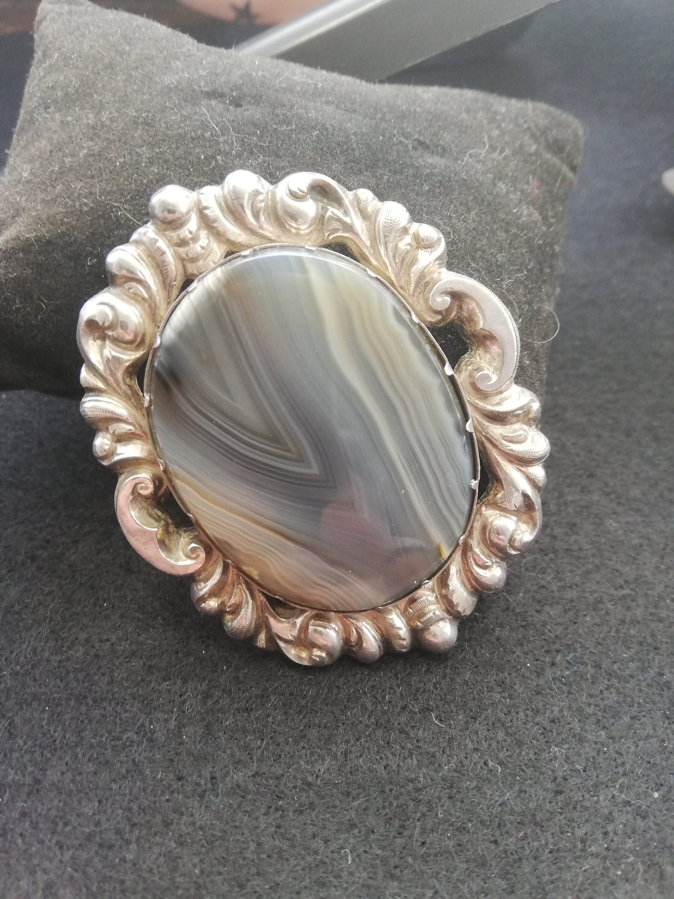 Statement Vintage Banded Agate Brooch in Unmarked White Metal Frame ...