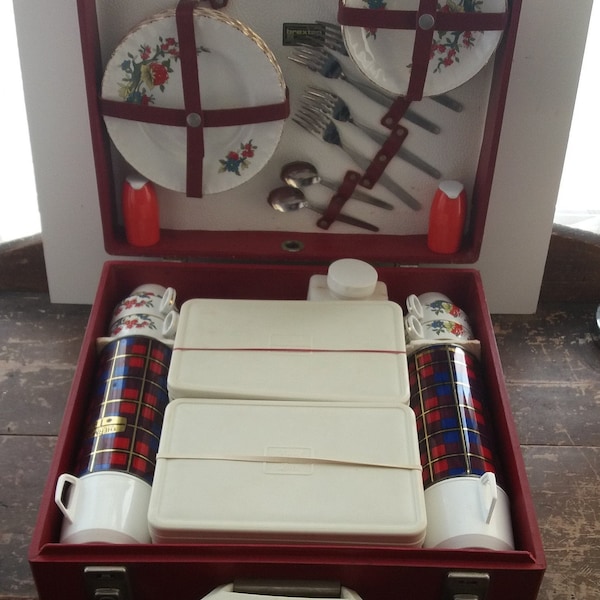 Vintage Picnic Set - Etsy UK