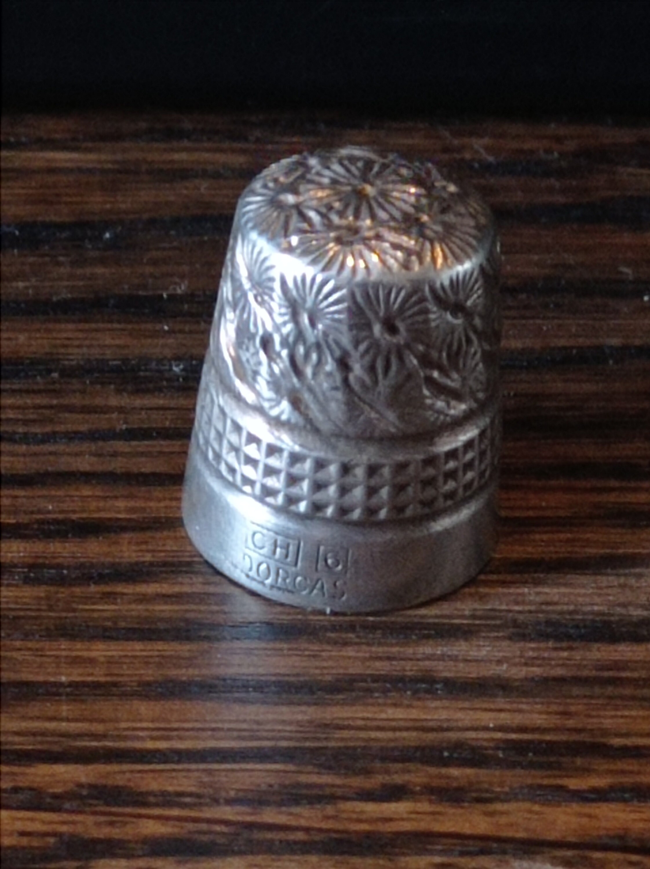 Vintage Charles Horner Dorcas Thimble Size 6 - Etsy