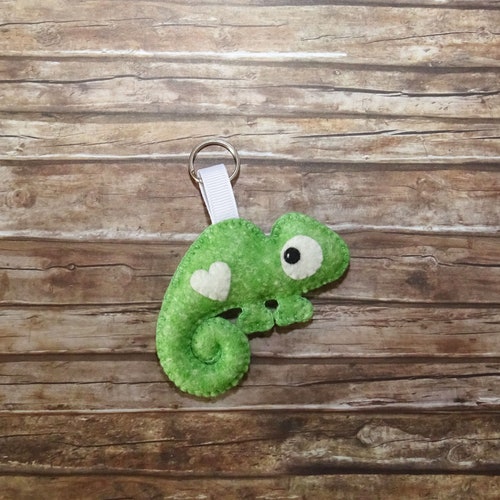 Wool felt chameleon keychain Chameleon keychain Keyring | Etsy
