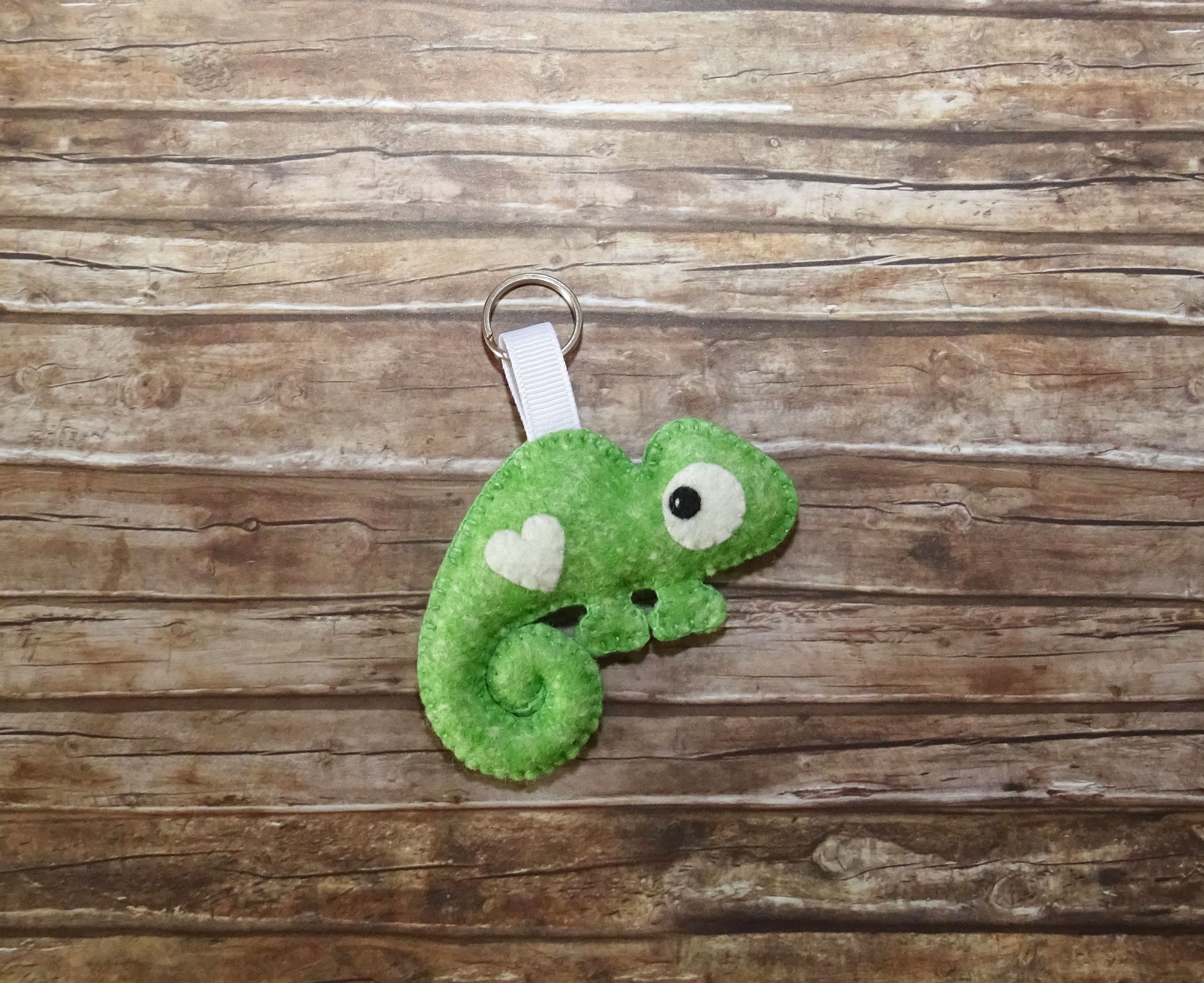 Wool felt chameleon keychain Chameleon keychain Keyring | Etsy