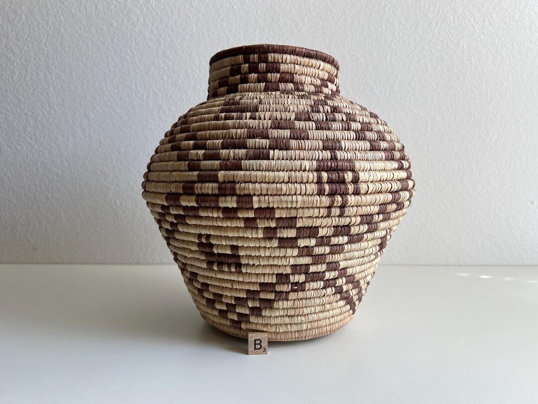 VINTAGE Native American Woven Vessel Basket . Southwestern Decor ...