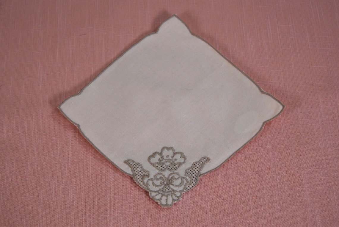 Vintage Beige Embroidered Cocktail Napkins, Set of 8 - Etsy