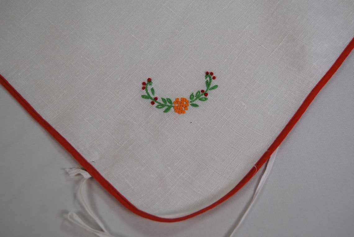 Vintage Hand Embroidered Linen Bridge Cloth - Etsy