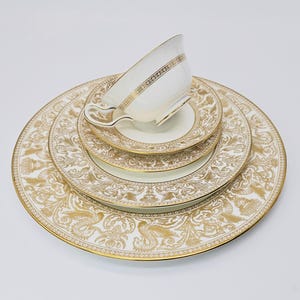 Vintage Wedgwood Florentine Gold Dragon Dinnerware Set Fine Bone China ...