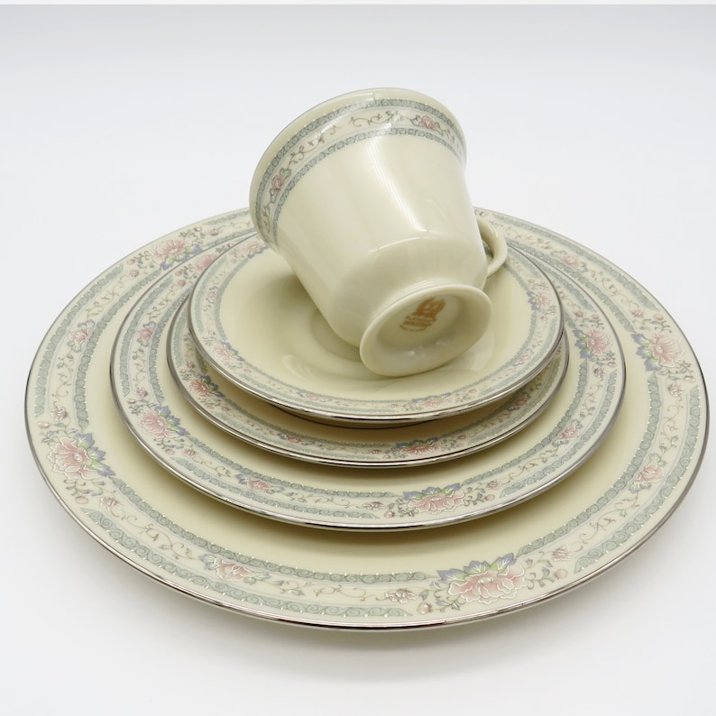 Lenox Charleston China Set for 8 (40 Piece) | Dinnerware Set Floral ...