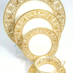Vintage Wedgwood Florentine Gold Dragon Dinnerware Set - Fine Bone ...