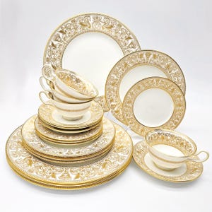 Vintage Wedgwood Florentine Gold Dragon Dinnerware Set - Fine Bone ...