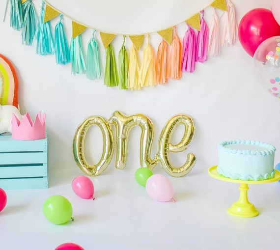 Script 30" One Gold Balloon, one balloon, party balloon, birthday ...