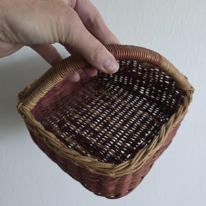Vintage Country Cottage Farmhouse Style Woven Wicker Handled Small ...
