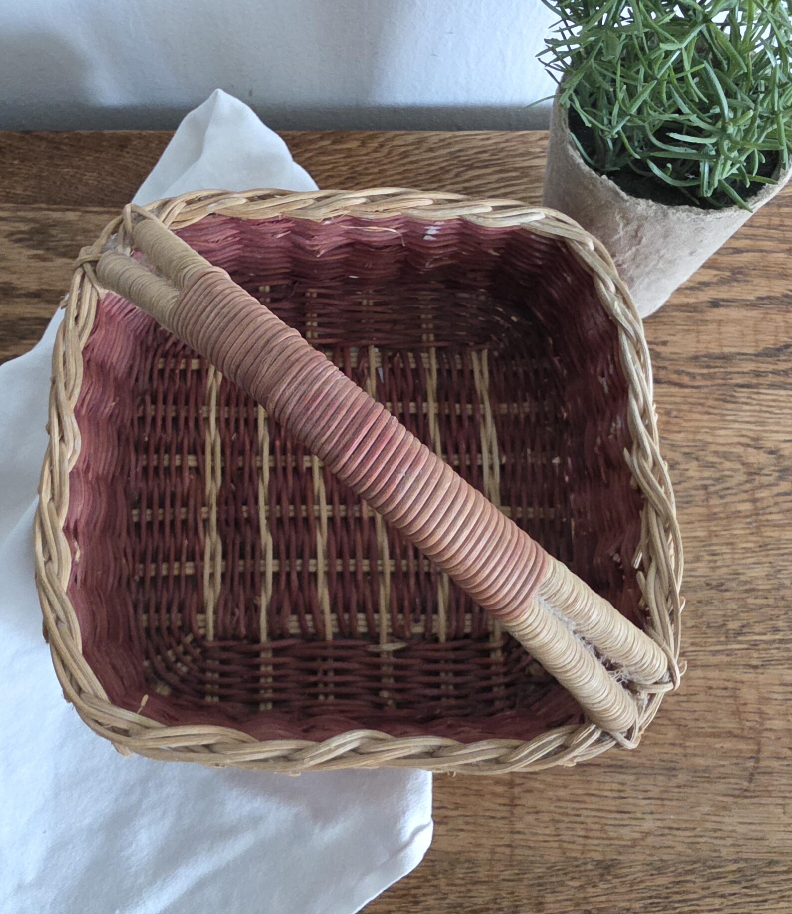 Vintage Country Cottage Farmhouse Style Woven Wicker Handled Small ...