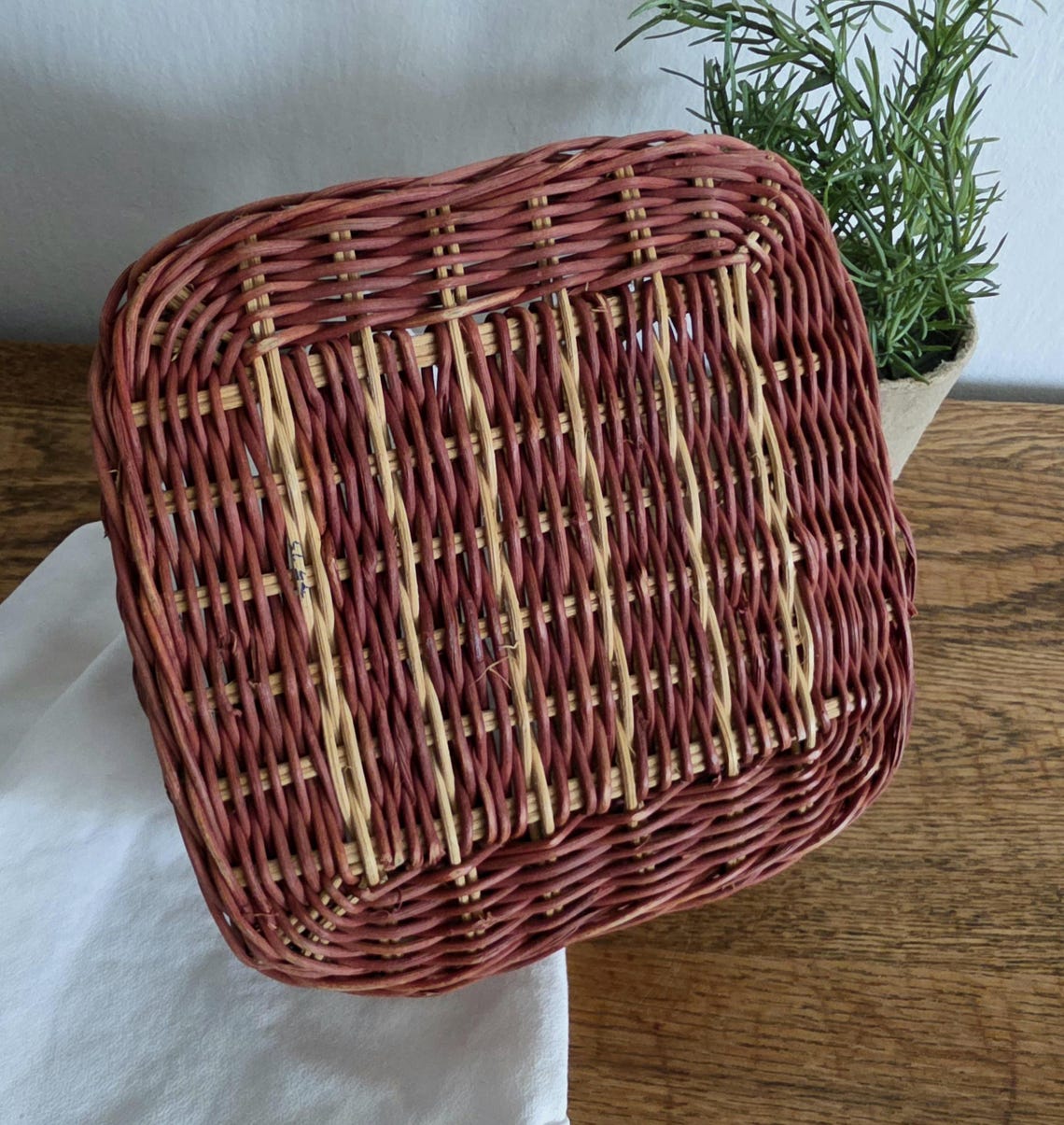 Vintage Country Cottage Farmhouse Style Woven Wicker Handled Small ...