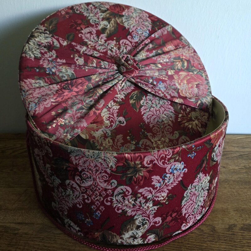Victorian Hat Box - Etsy