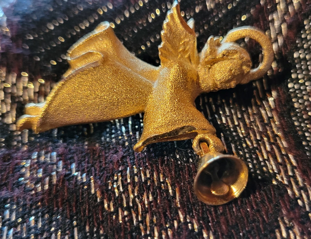 Robyn Rush Golden Angel Pin Made in the USA in the 1970s in Great ...