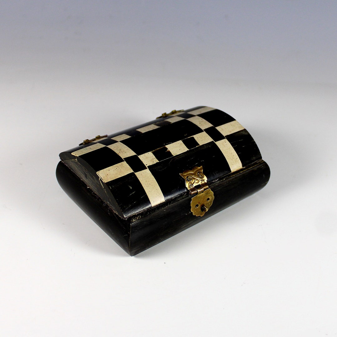Small Antique Black and White Box With Purple Velvet Lining - Etsy