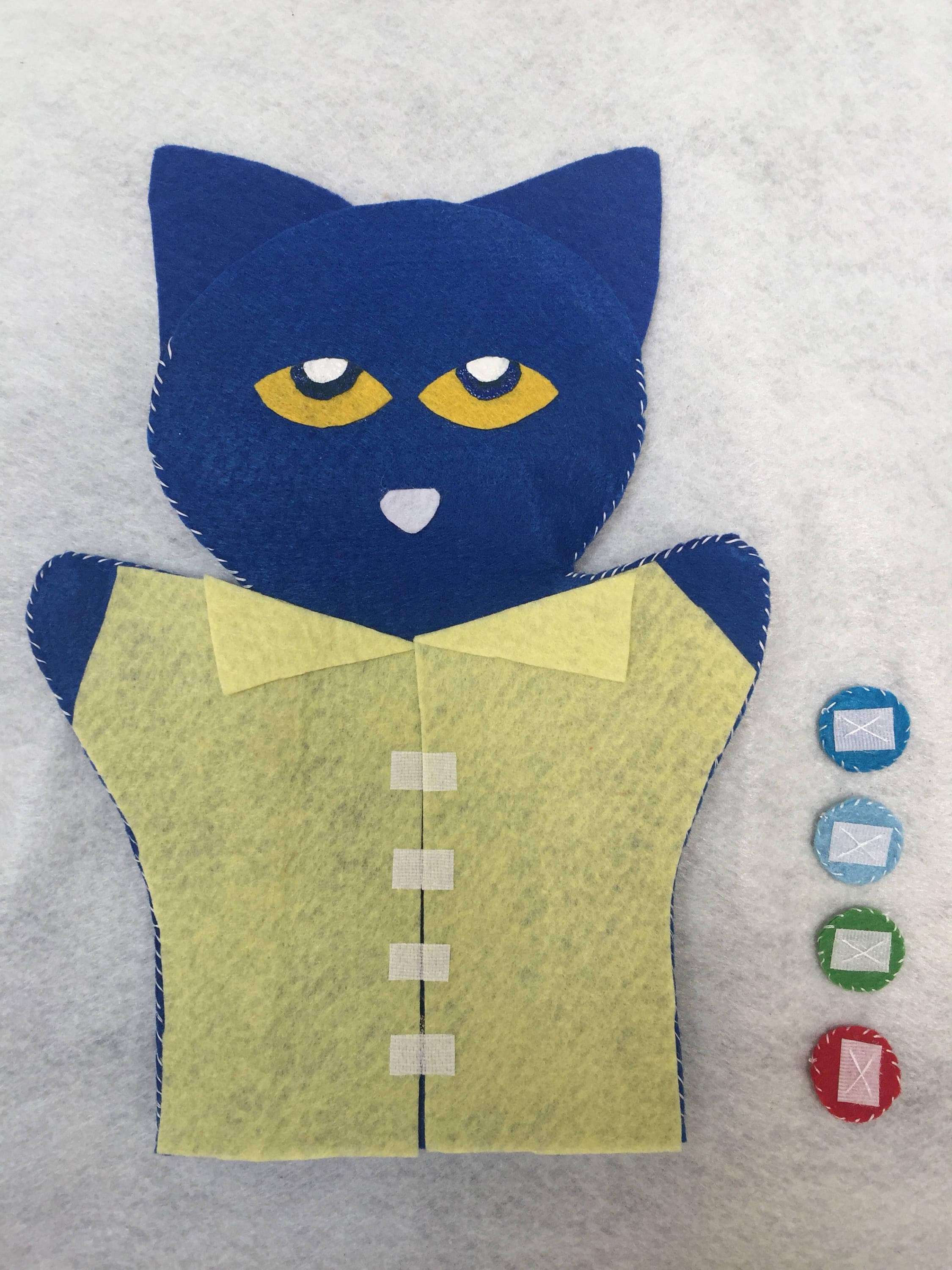Pete the Cat and His Four Groovy Buttons Felt Hand Puppet/kids - Etsy