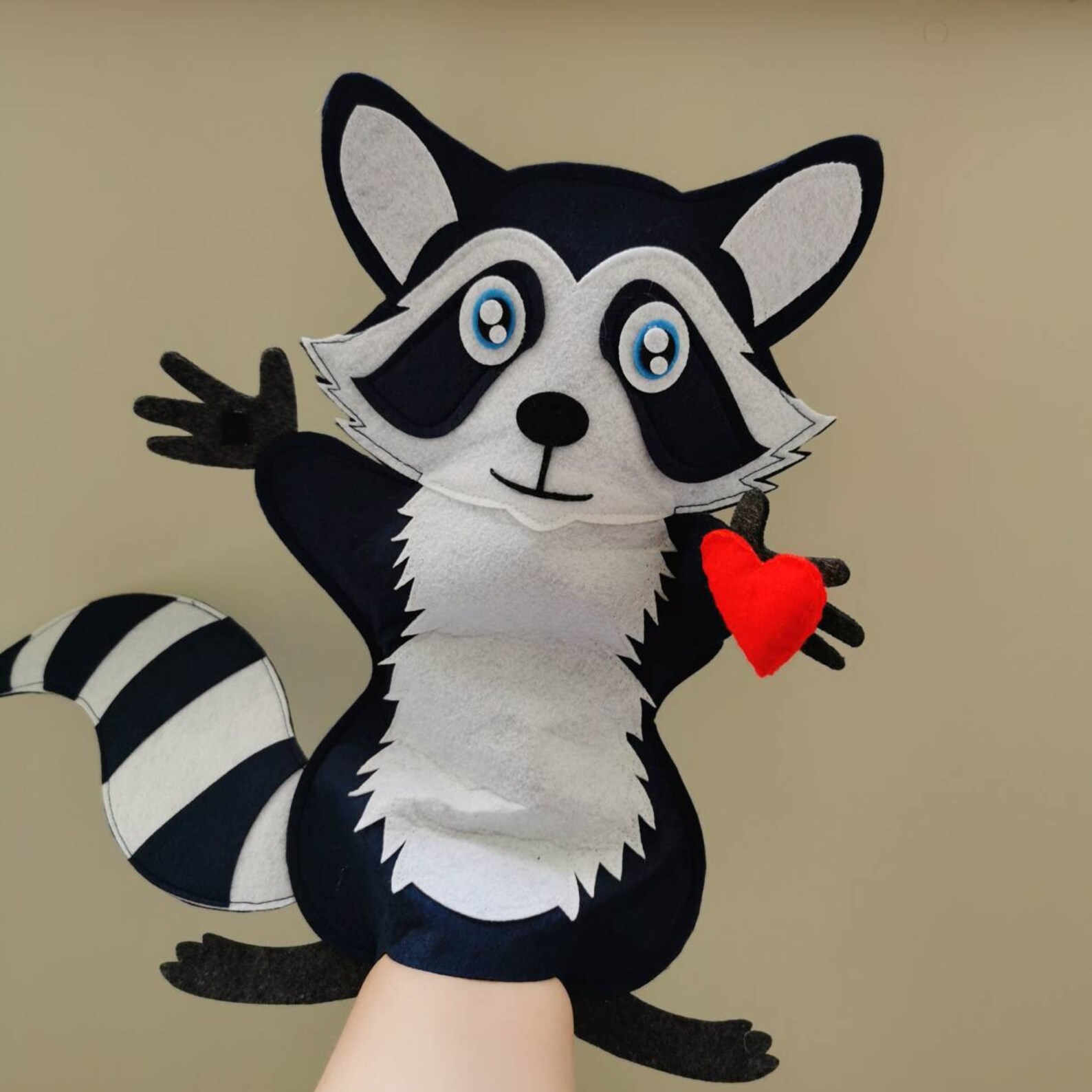 The Kissing Hand Felt Hand Puppet/flannel Board - Etsy