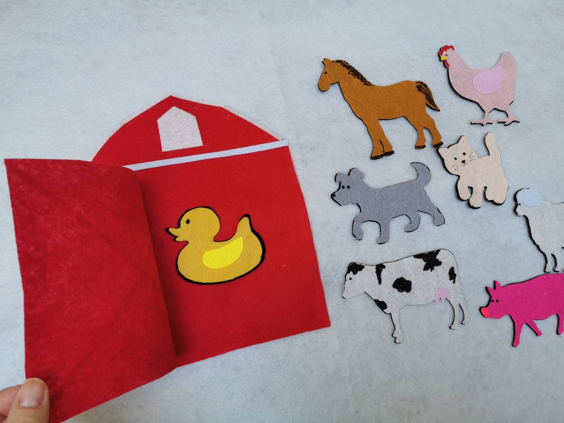 Who's Behind Barn Door Game/farm Animal Felt Board - Etsy Canada