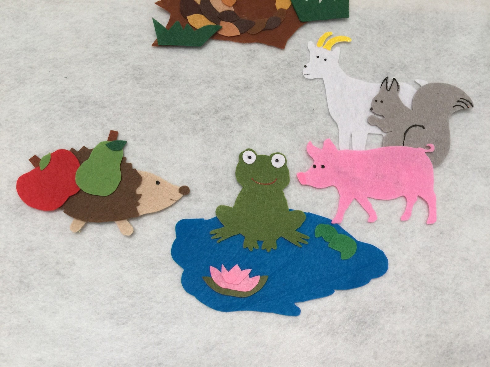 Apple Trouble Felt Story/hedgehog Flannel Board/animal/circle | Etsy