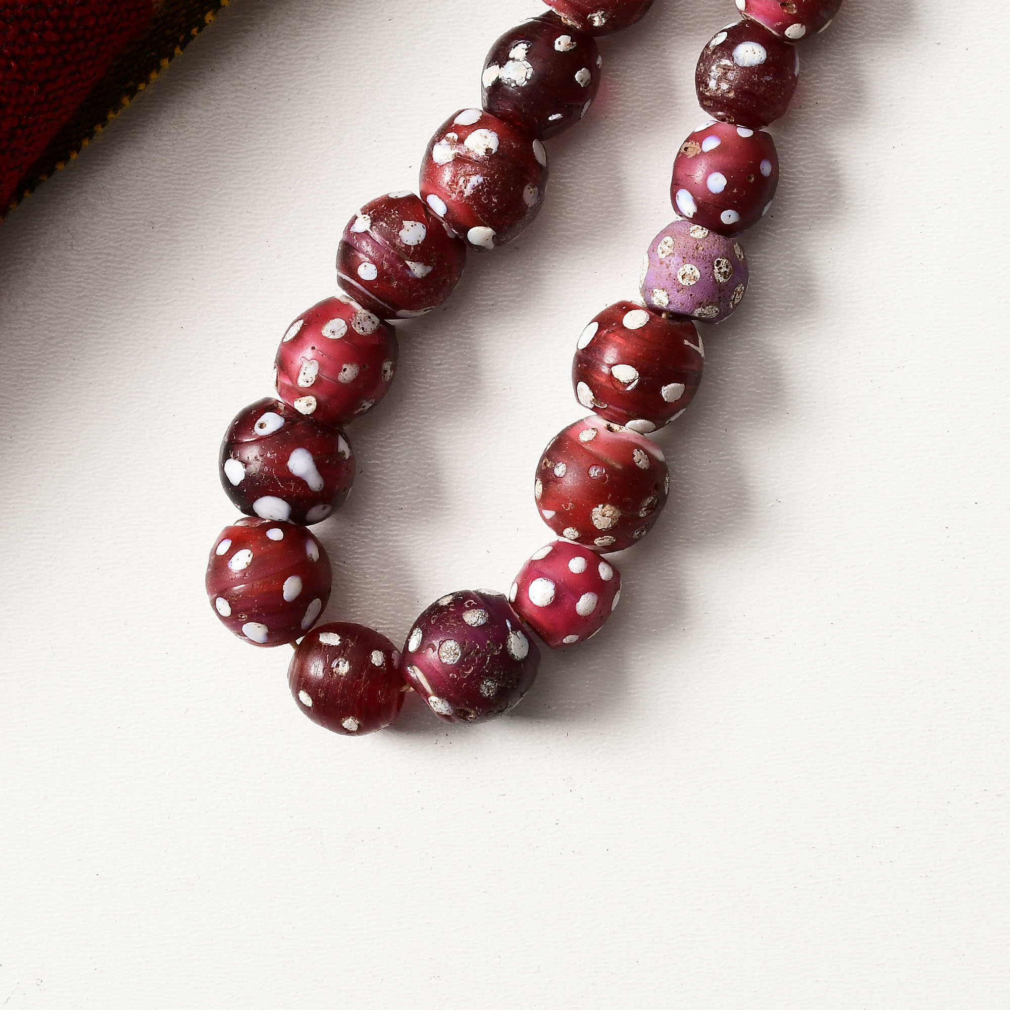 24x Red Antique Venetian Skunk African Trade Beads African Round ...