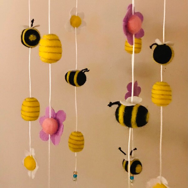 Bee Mobile - Etsy