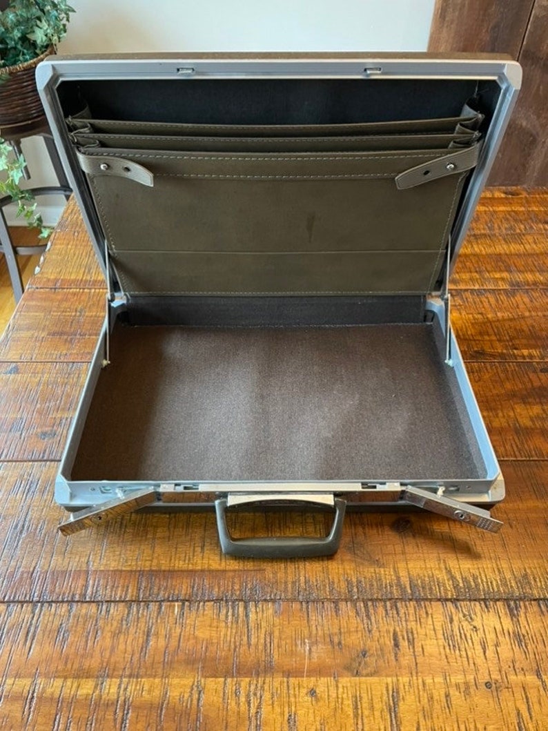 Vintage 1970s Brown Hard-sided Samsonite Slim Attaché Case - Etsy