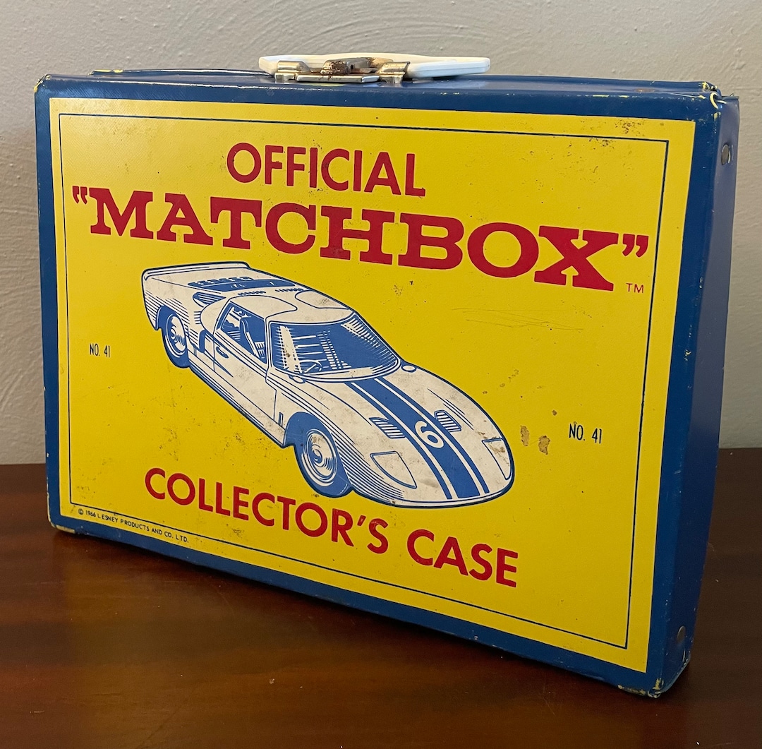 Vintage 1966 Official Matchbox Collectors Case No. #41 in Blue With 24 ...