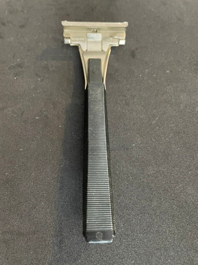1970s Vintage Schick M20 Chrome and Black Disposable Razor - Etsy