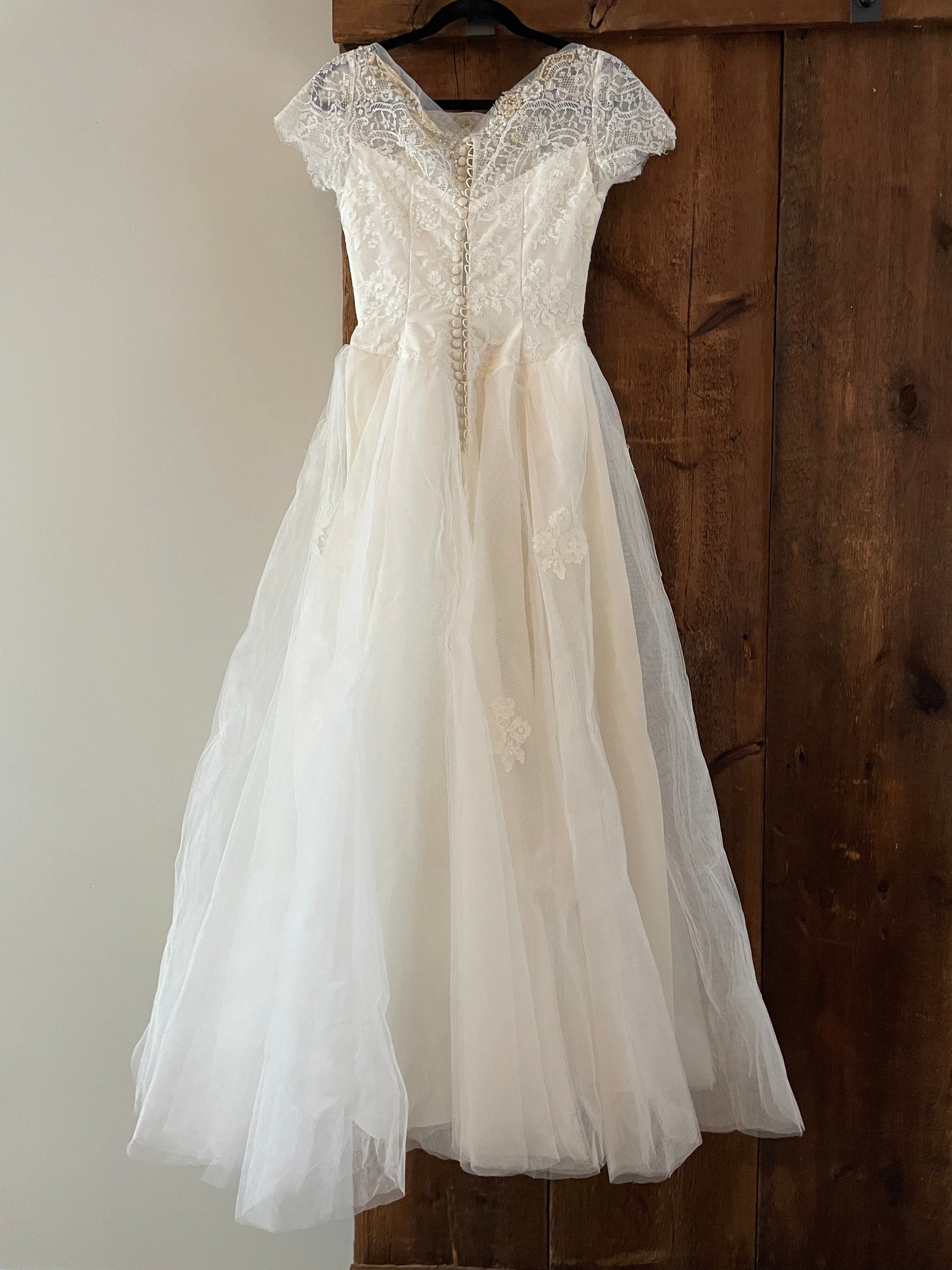 Vintage 1958 Wedding Dress, White Fancy Bodice Lace and Tulle, Taffeta ...