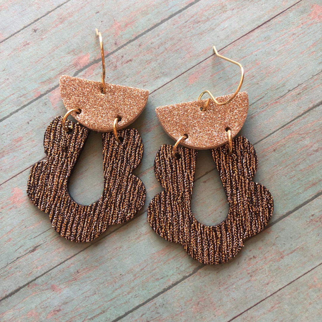 Scalloped Leather Backed Cork With Contrast Connector Black - Etsy