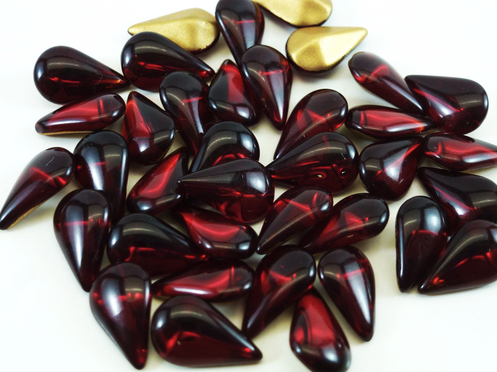 Vintage Glass Rhinestones Teardrop Pear 13mm X 8mm Ruby Red - Etsy